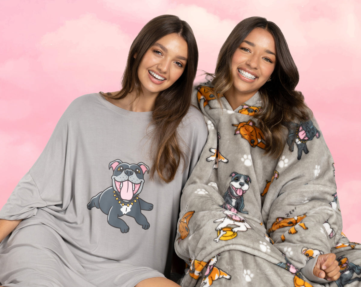 The Oodie USA | Oversized Wearable Blankets & Accessories