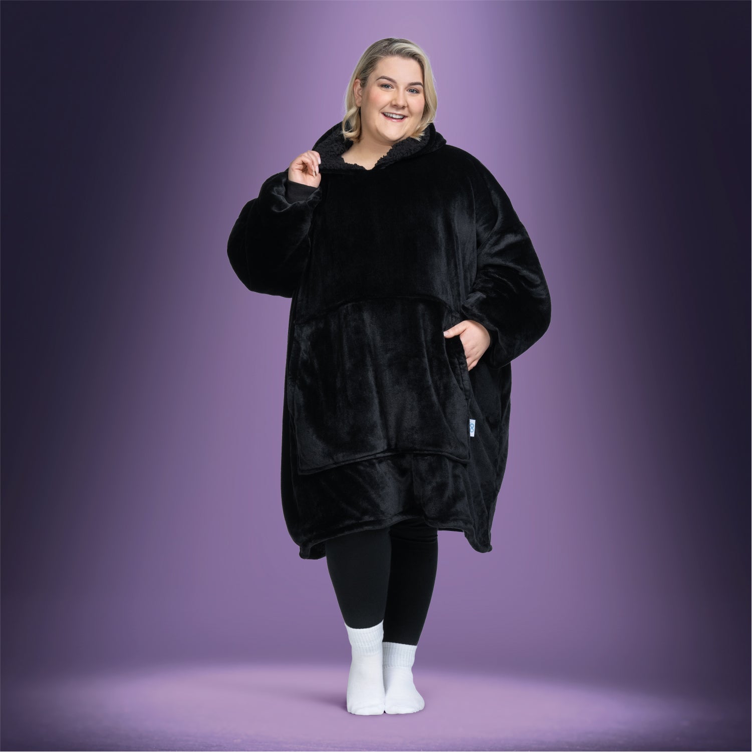 All Black Oodie – The Oodie USA